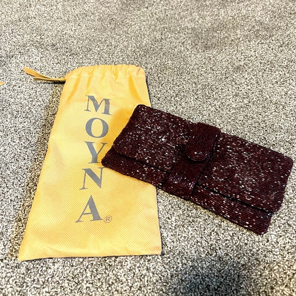 Moyna | Bags | Vintage Moyna Beaded Clutch | Poshmark